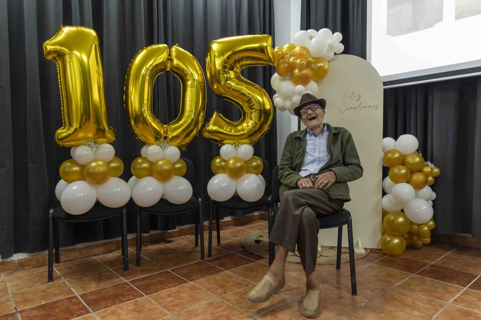Fallece a los 105 años Antonio González Suárez, el vecino más longevo ...