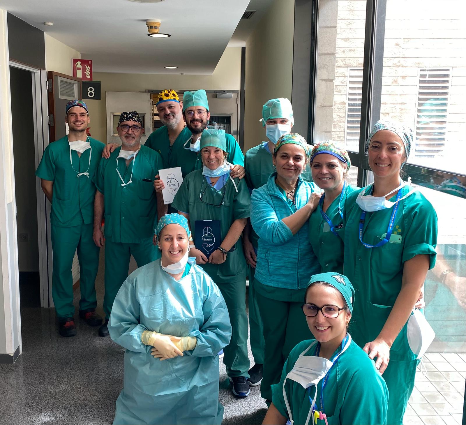 El Hospital Dr. Negrín implanta en cinco pacientes un innovador ...